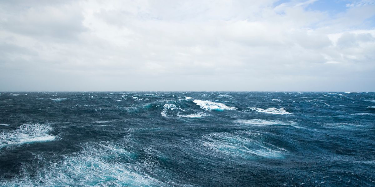 These are the 8 Roughest Seas for Cruise Ships to Navigate