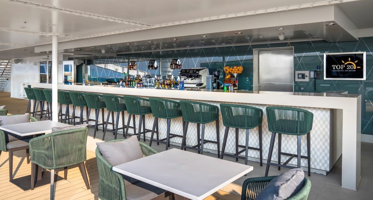 Carnival vs MSC: Which Cruise Line Should You Choose?